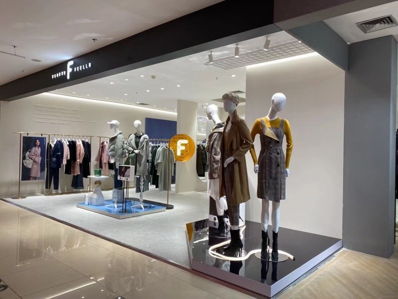 Custom Made Clothing Store Display Hangers Fixtures Window Display ...